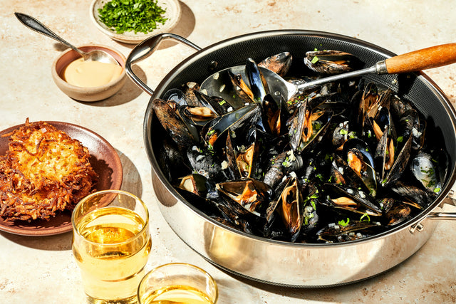 Mussels Braised in Cider with Potato Rosti – HexClad Cookware UK